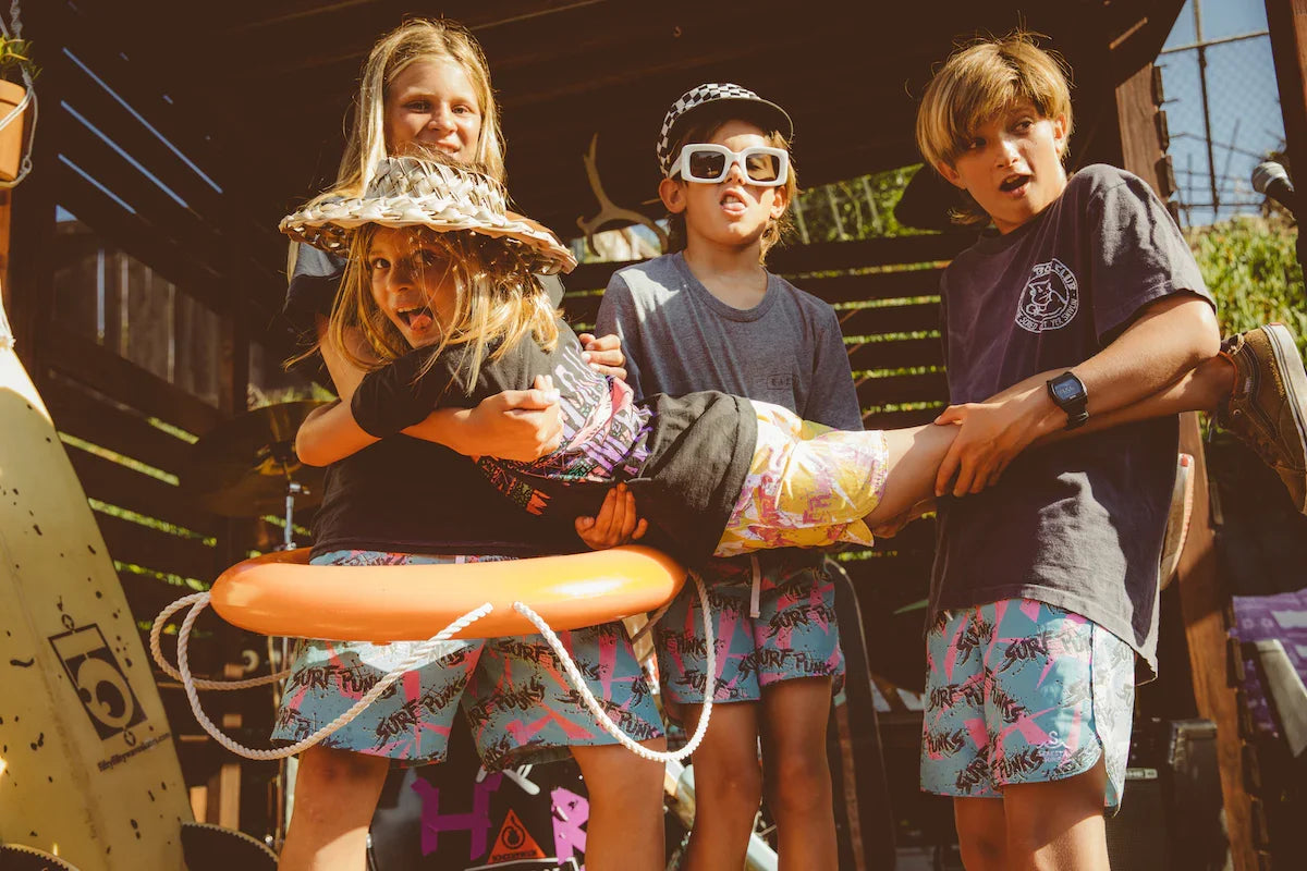 SURF PUNKS LOOKBOOK – SEAESTA SURF